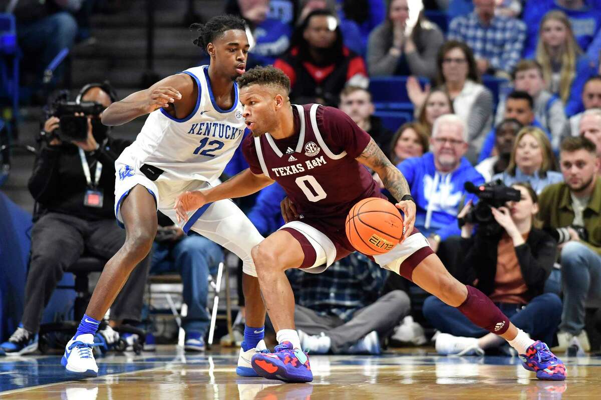 College basketball: Kentucky snaps Texas A&M's 7-game win streak