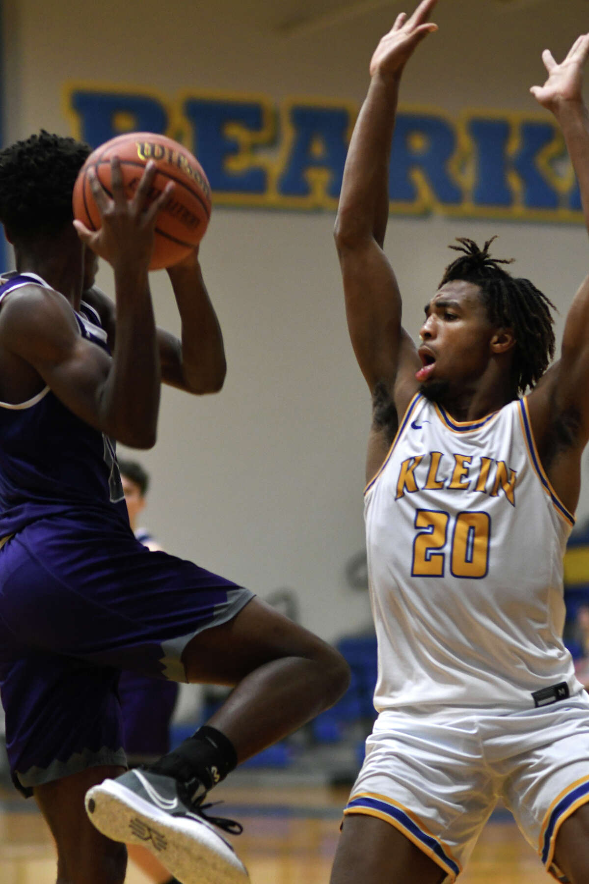 Boys basketball: Klein Bearkats hold off Klein Cain Hurricanes