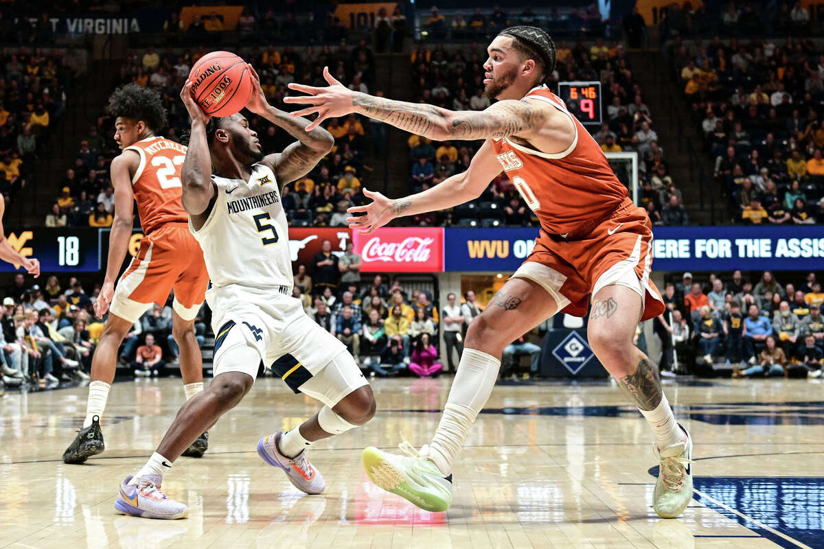 No. 7 Texas Longhorns take down West Virginia in Big 12 clash