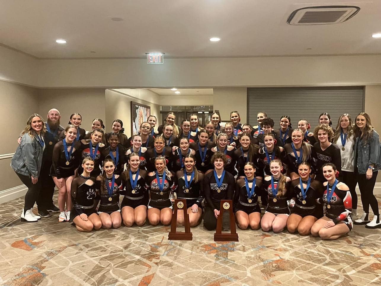 Edwardsville cheerleading celebrates historic season