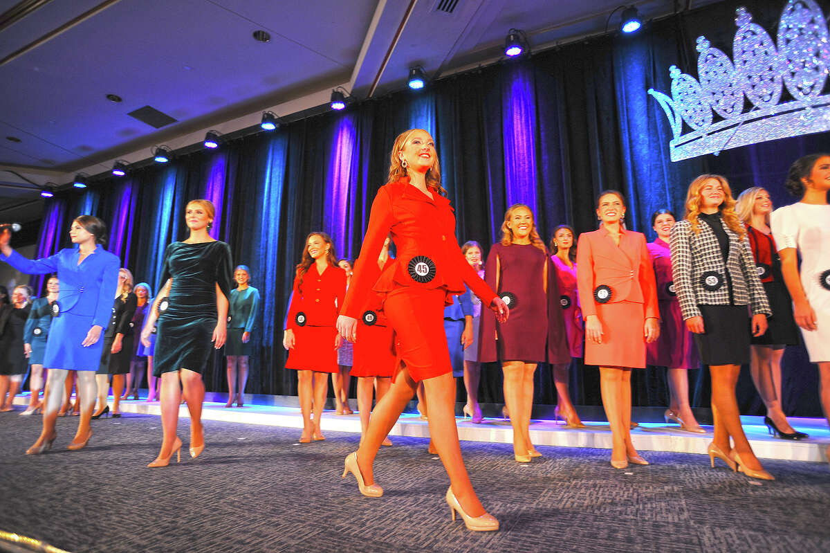 County fair queens gather for three days of fun, friendship and competition