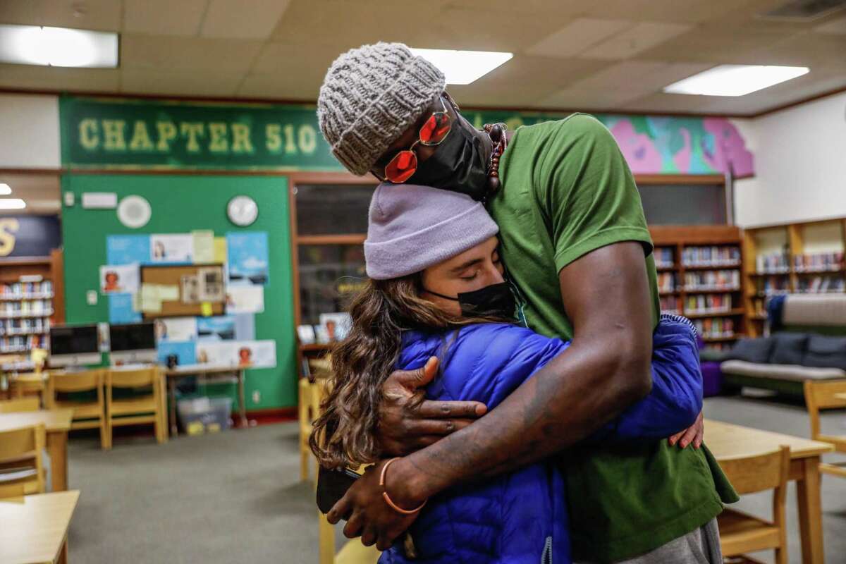 Oakland’s abrupt decision to keep schools open slammed in staff report