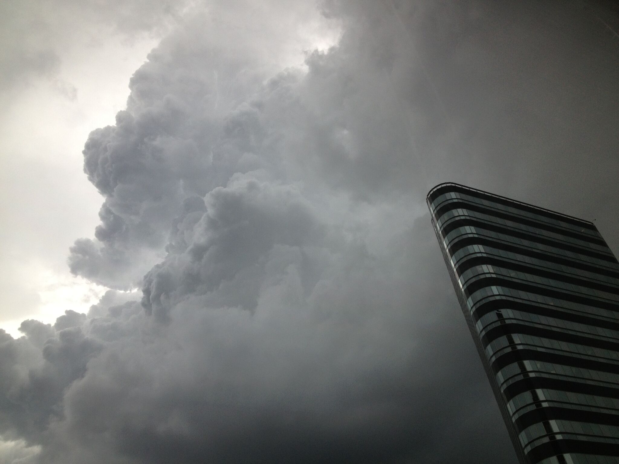 'Widespread' thunderstorms expected to hit Houston Thursday