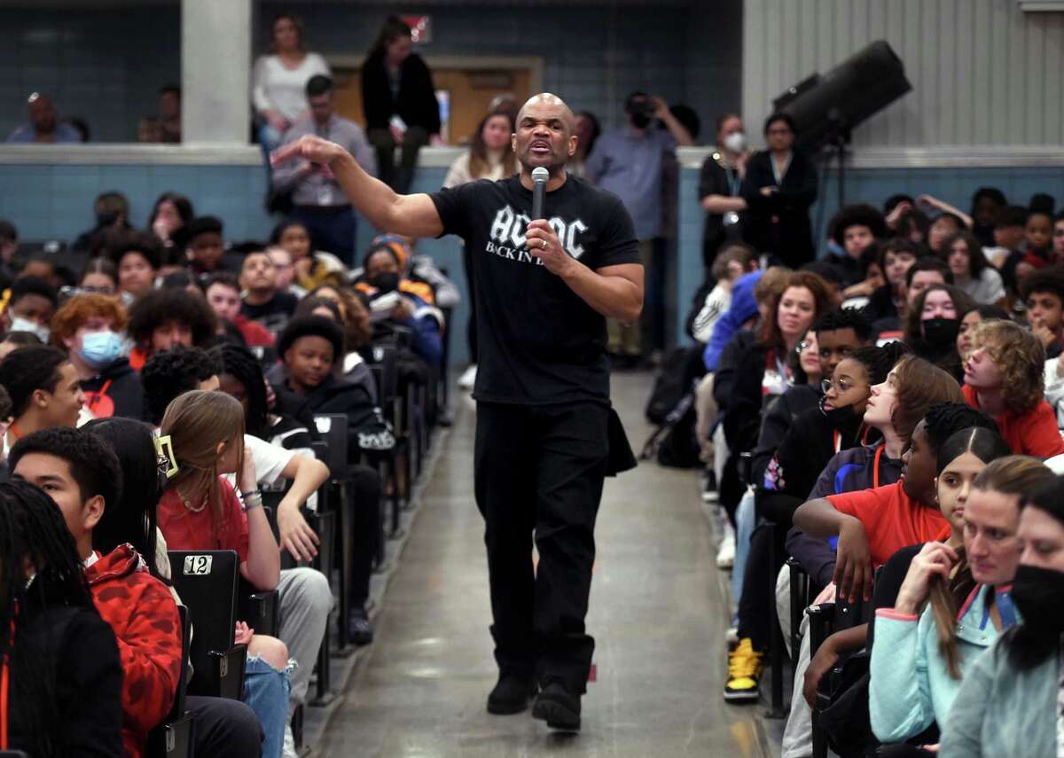 Run-DMC founder brings West Haven students a positive message