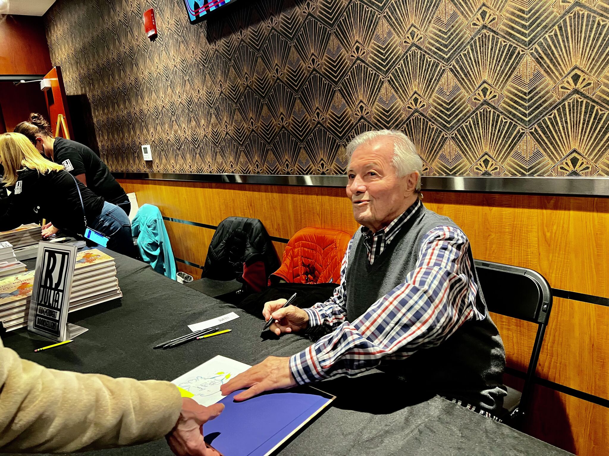 CT's Jacques Pépin launches 90/90 dinner campaign with renowed chefs