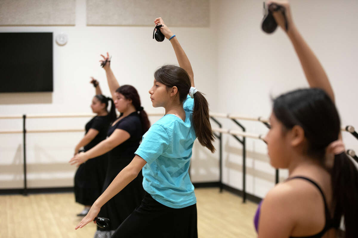 Berta Almaguer Dance Studio honors first teacher in San Antonio's historic program