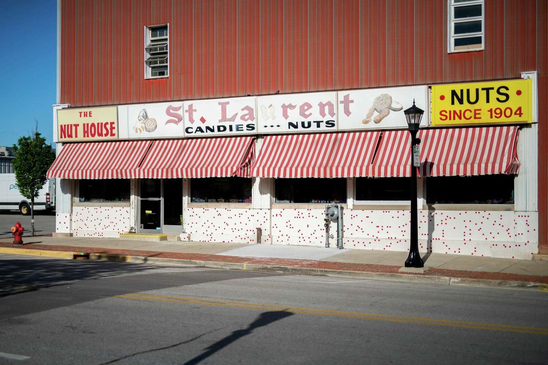 Midland Mall owner Jordan Dice buys Bay City's St. Laurent Brothers