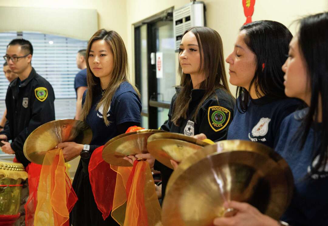 Houston police department's lion dance team makes Lunar New Year debut