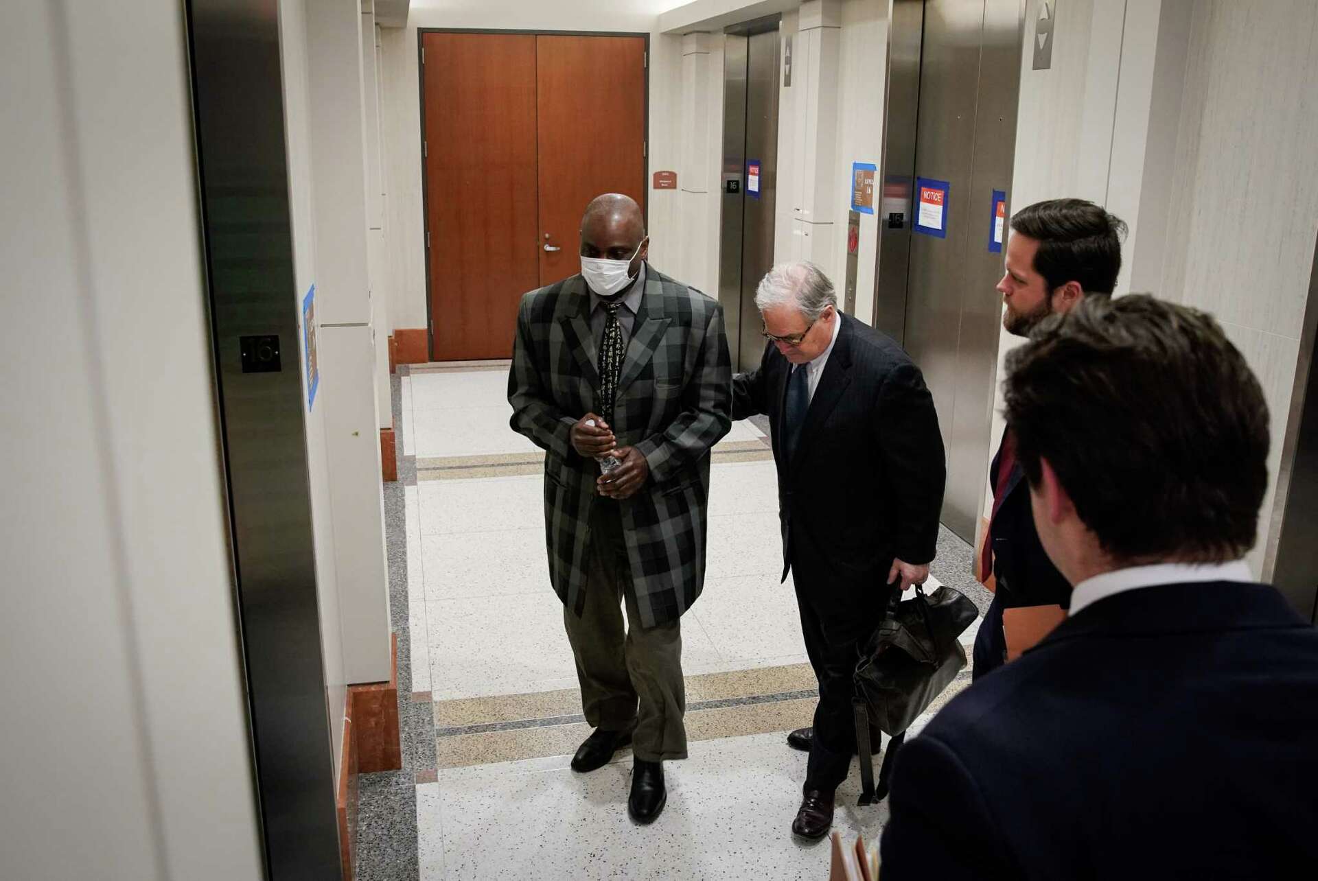 Gerald Goines case: Lawyers discuss evidence in ex-cop's hearing