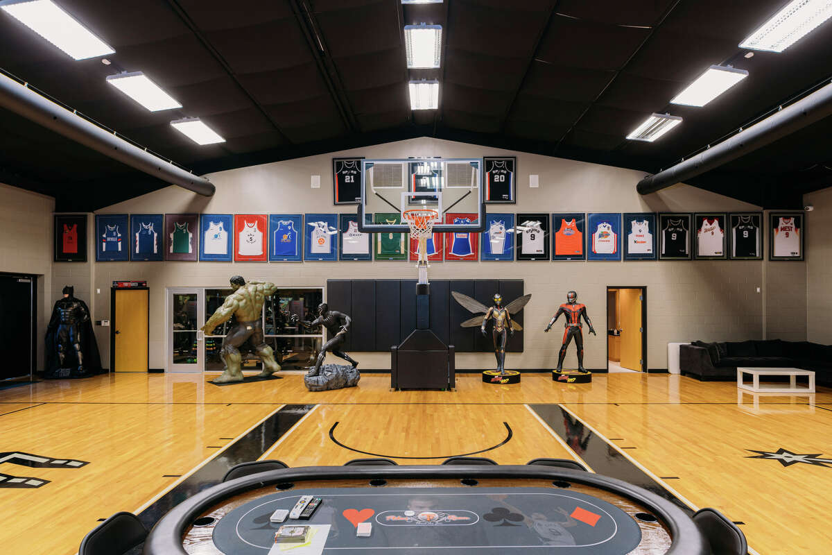 Tony Parker takes mansion with its own water park off the market