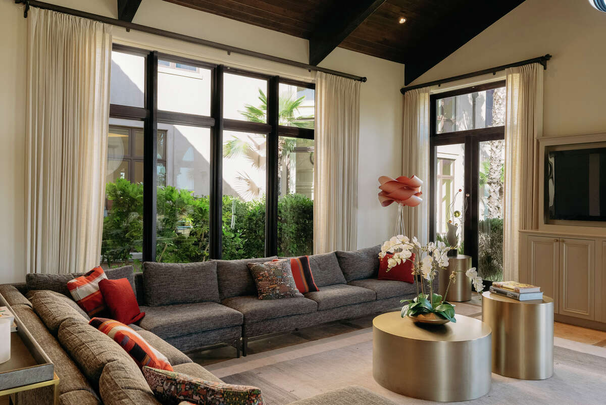 Tony Parker takes mansion with its own water park off the market