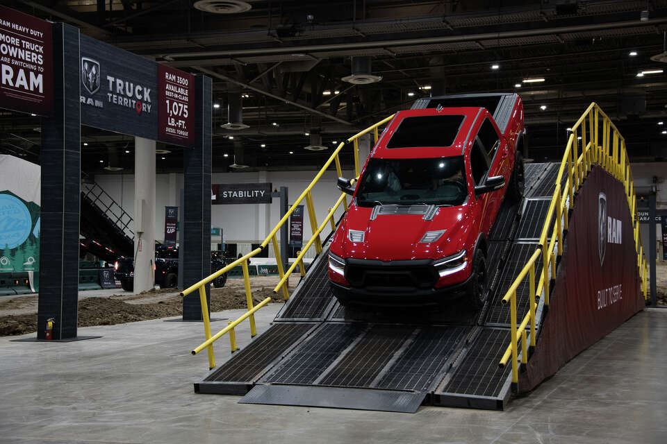 2023 Houston Auto show debuts with raft of new-model cars