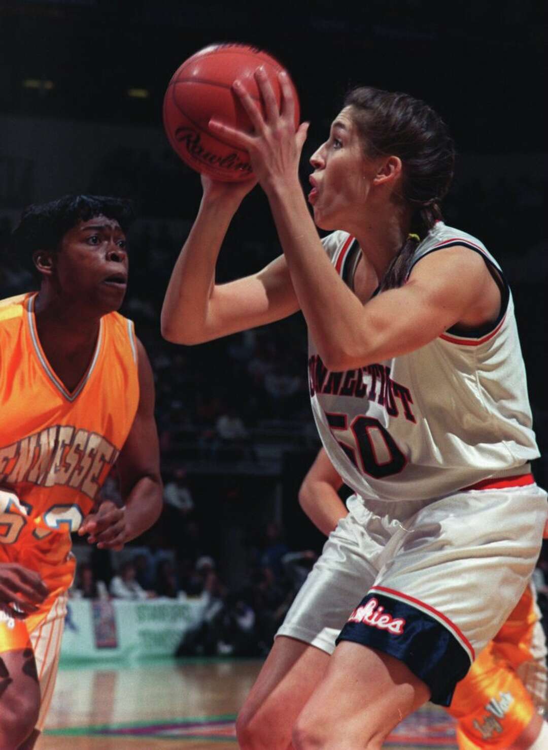 Looking back at UConn women's basketball first NCAA title in 1995