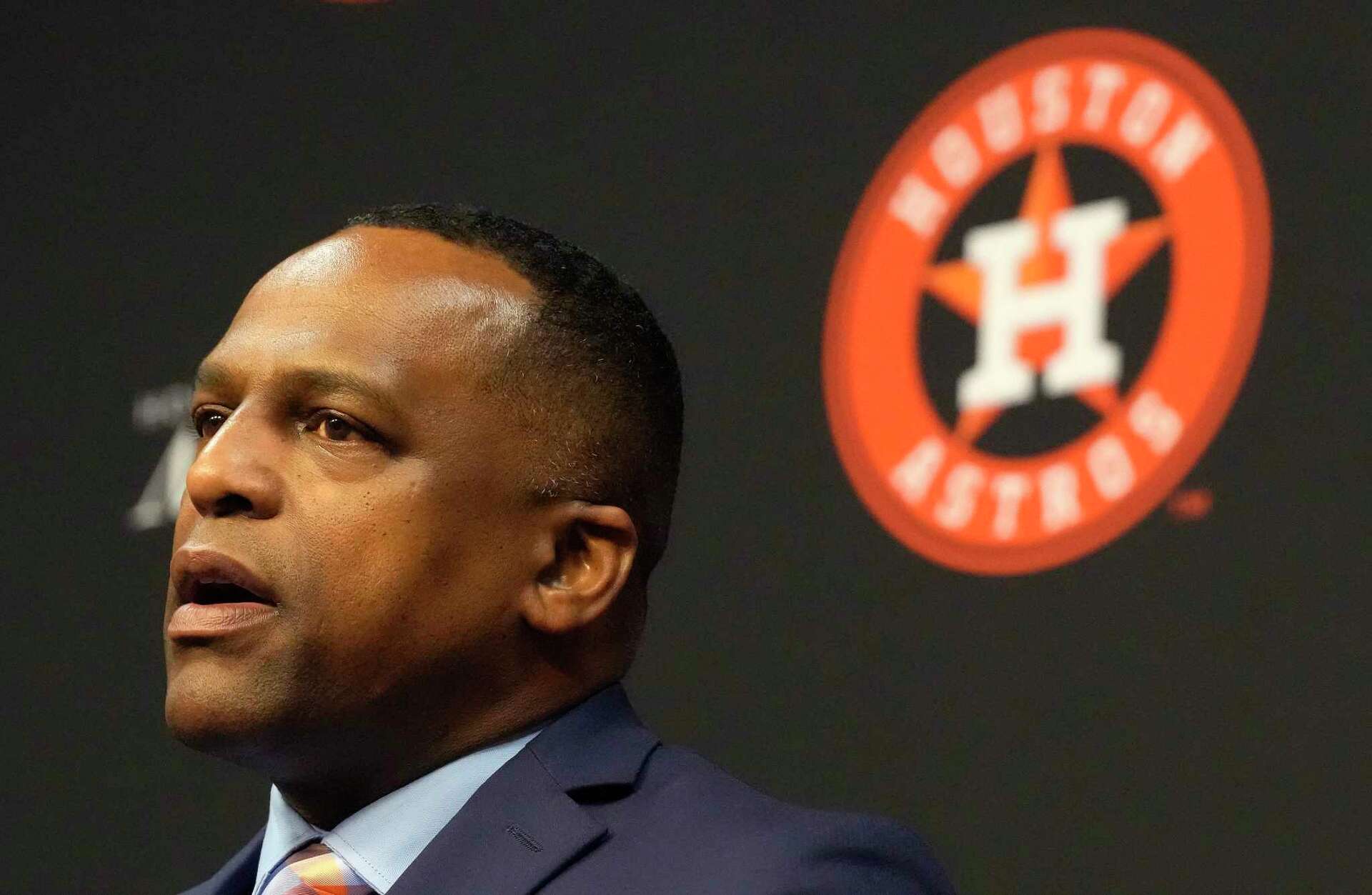 Houston Astros: Dana Brown hired from Braves as general manager