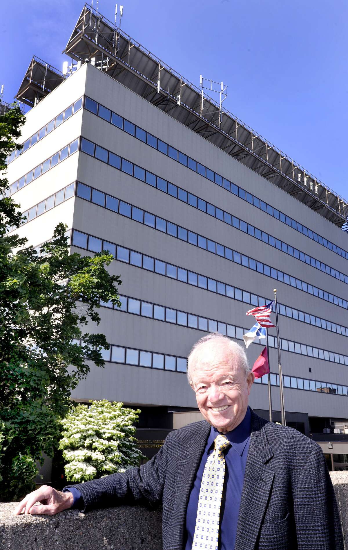 Danbury Hospital pediatrician Dr. Thomas Draper dies at 96