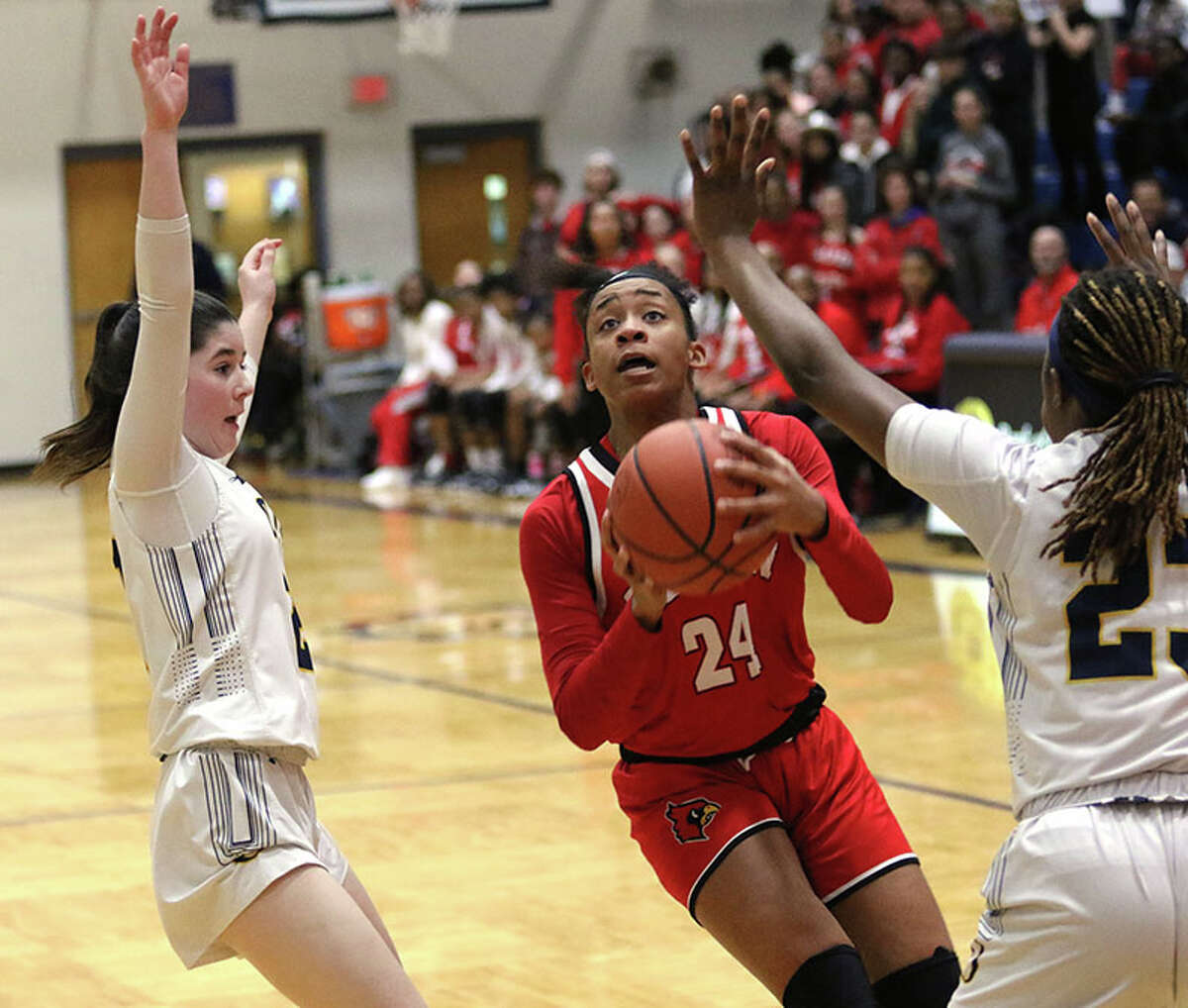 O'Fallon deals No. 1-ranked Alton Redbirds first defeat