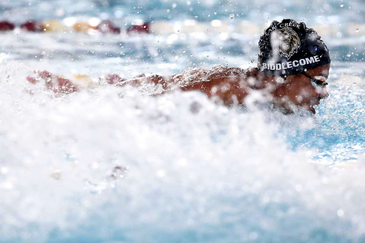 Magnolia girls celebrate 21-5A championship