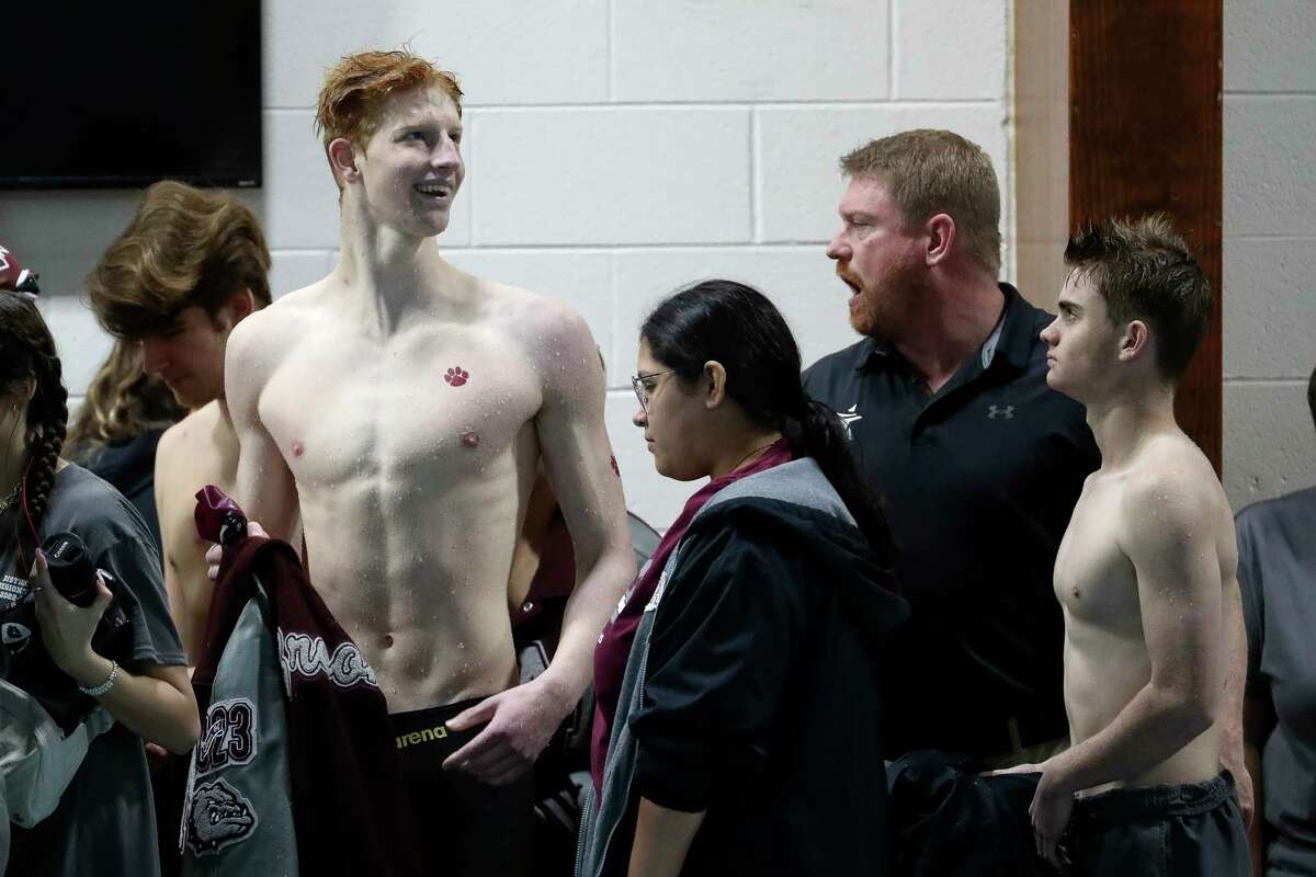 Magnolia girls celebrate 21-5A championship
