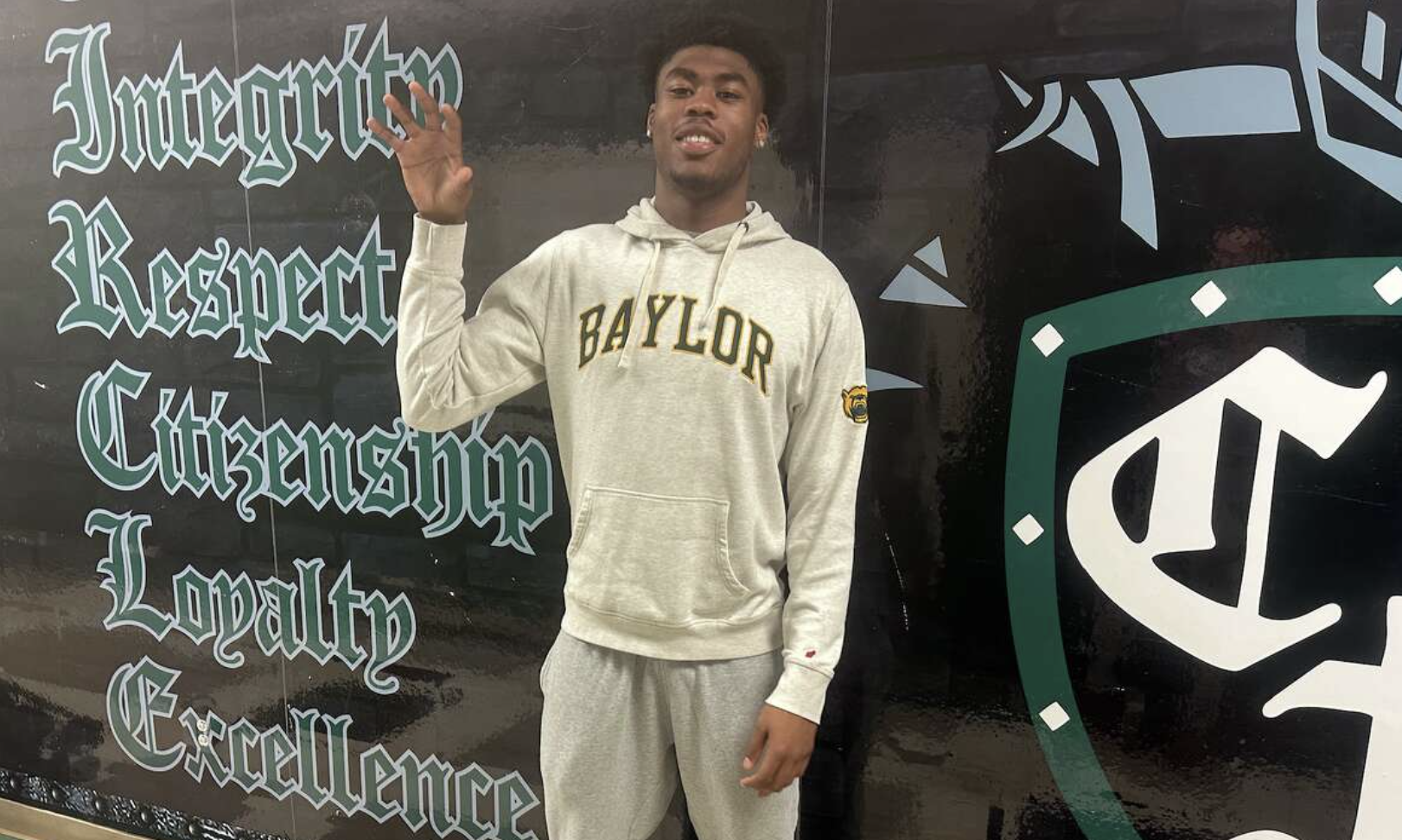 Baylor football LB commit Corey Kelly an intriguing prospect