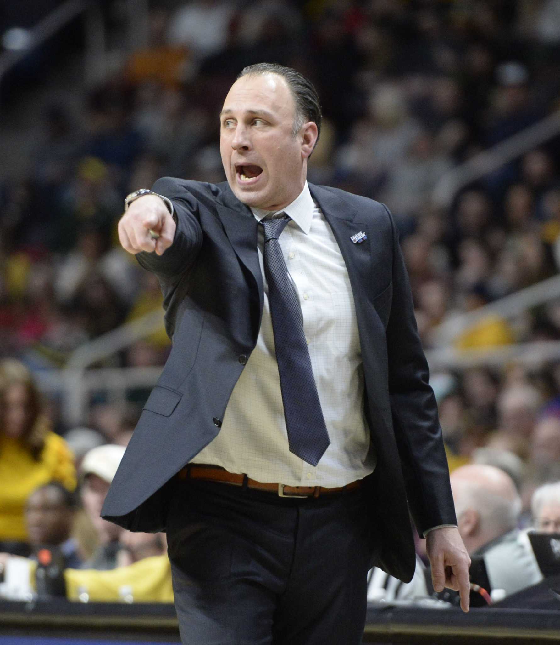 Siena men's basketball tries to stop skid at red-hot Iona