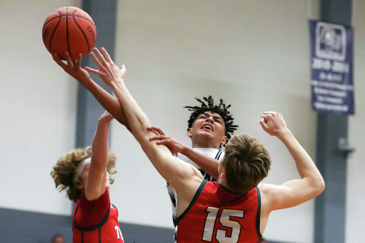 Kelley, defense spur College Park rout of The Woodlands