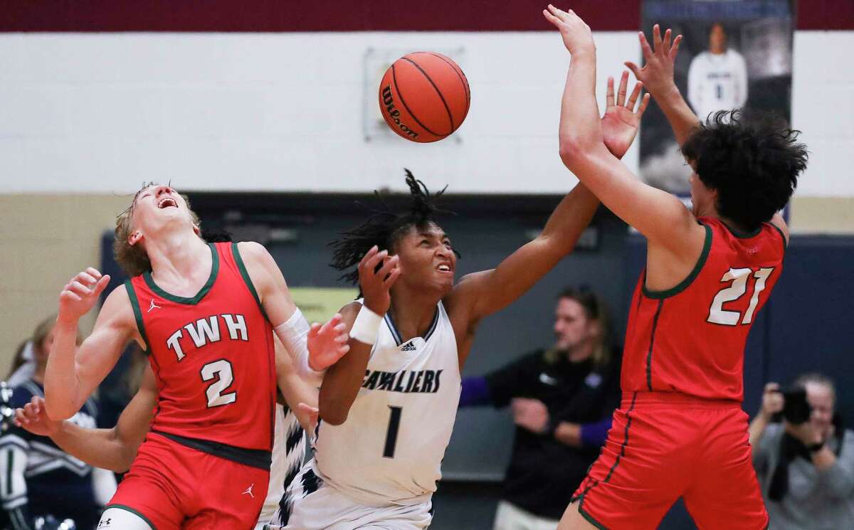 Drake Kelley, defense spur College Park's rout of The Woodlands