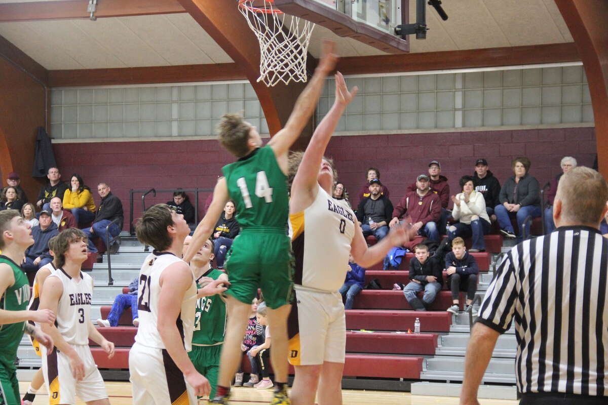 Deckerville boys basketball team defeats Akron-Fairgrove