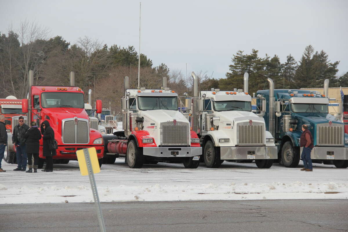 Memorial semi-truck parade through Huron County for Daniel Garnder