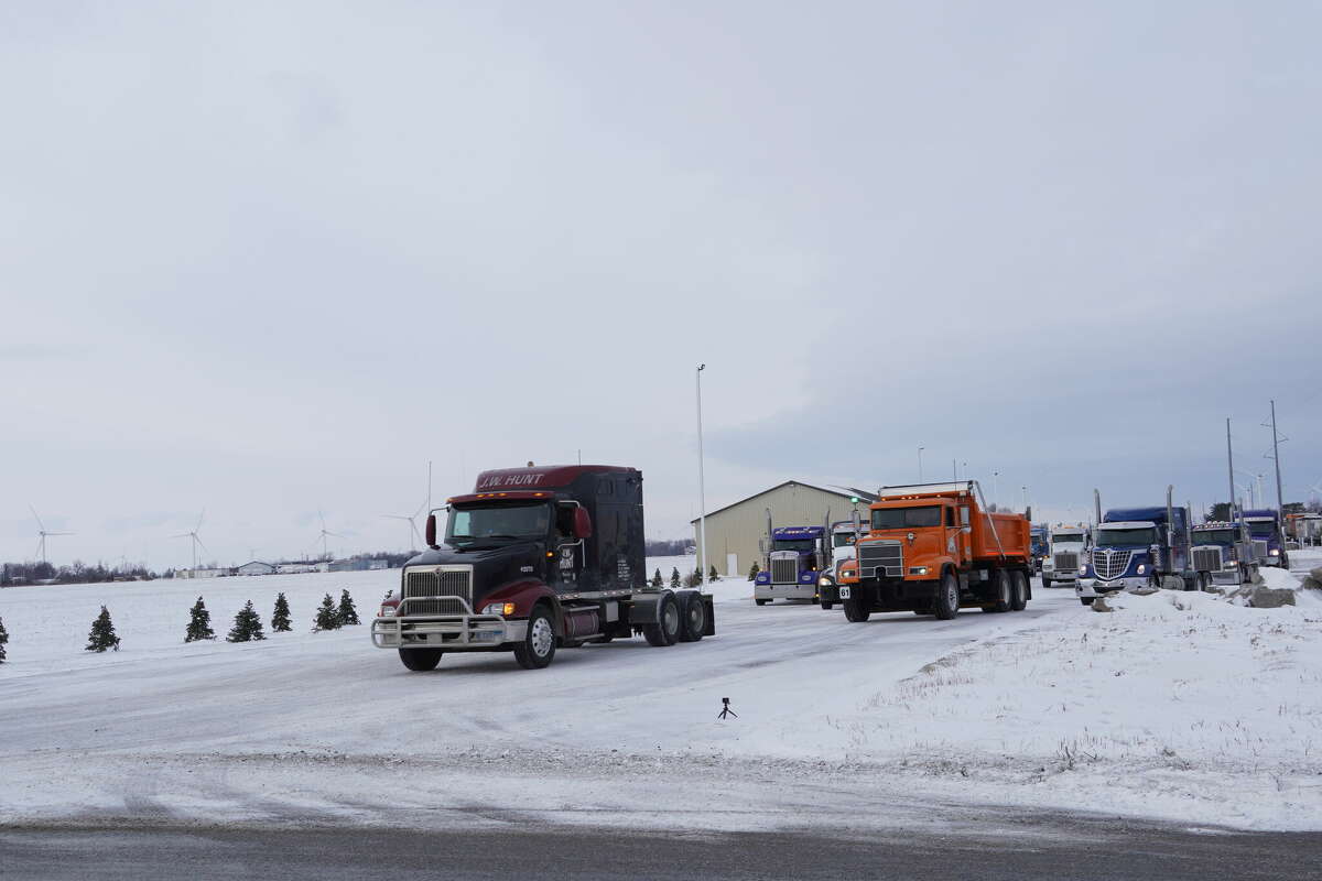 Memorial semi-truck parade through Huron County for Daniel Garnder