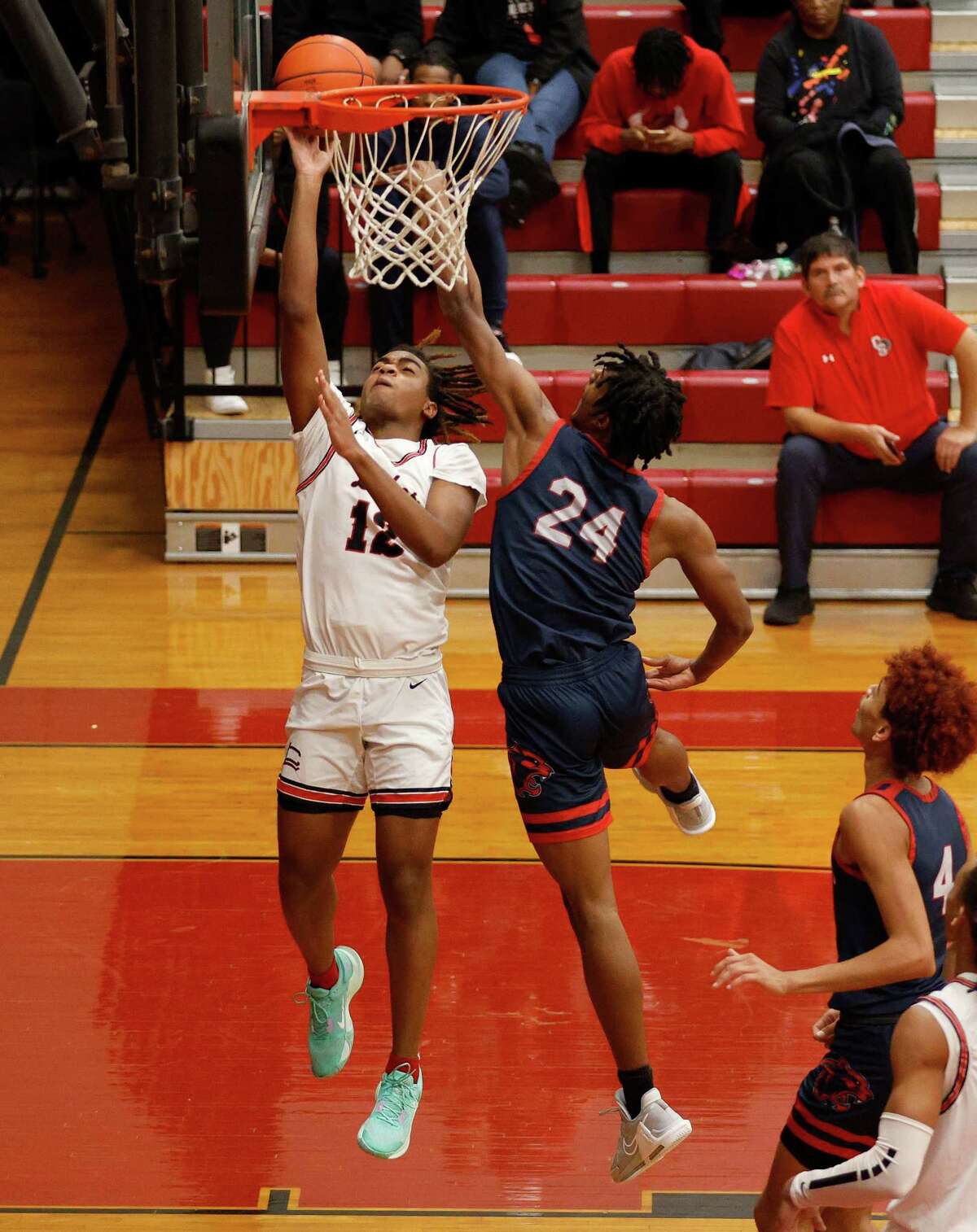 Boys basketball: Cypress Springs Panthers top Langham Creek Lobos
