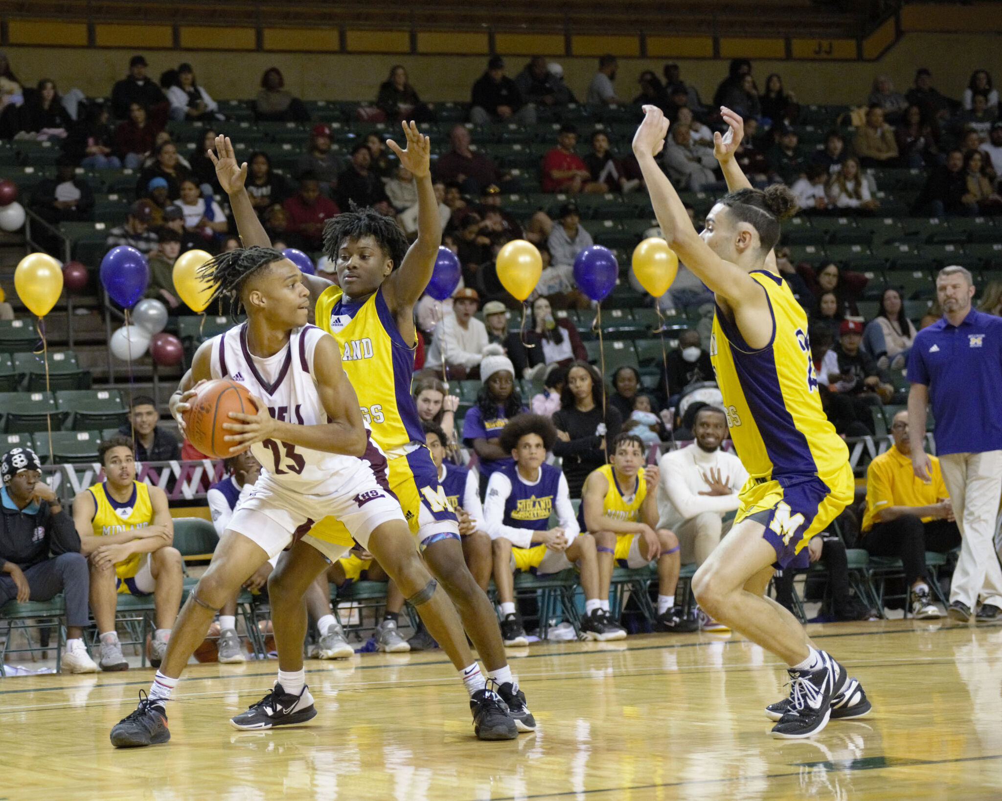 HS BOYS BASKETBALL: MHS enters driver’s seat after win over Legacy