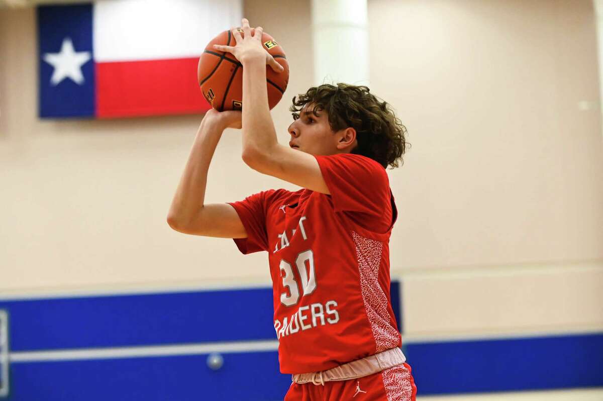 Boys basketball: Warren sweeps season series with Taft