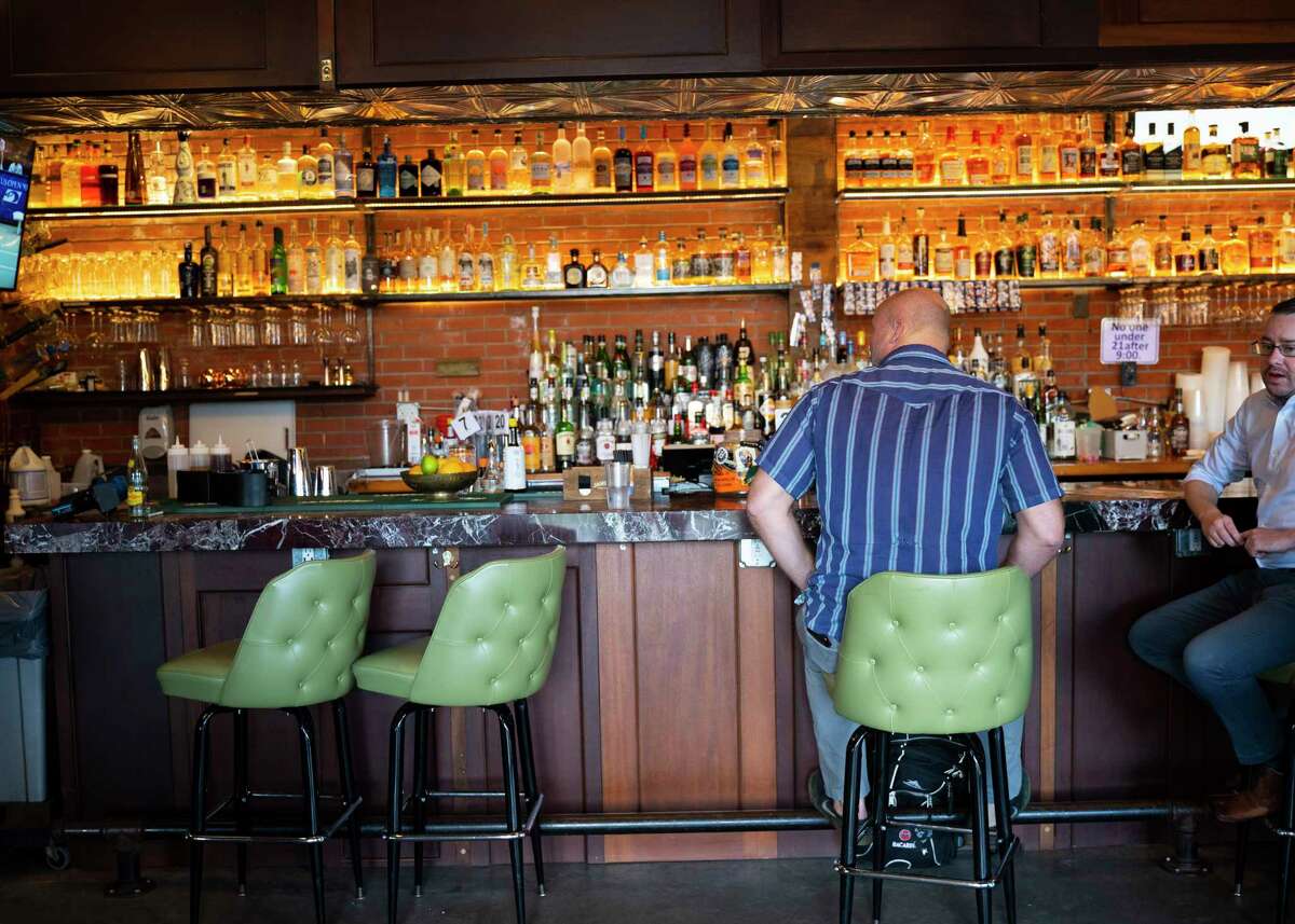 New Space City-inspired bar and pizza joint coming to Montrose