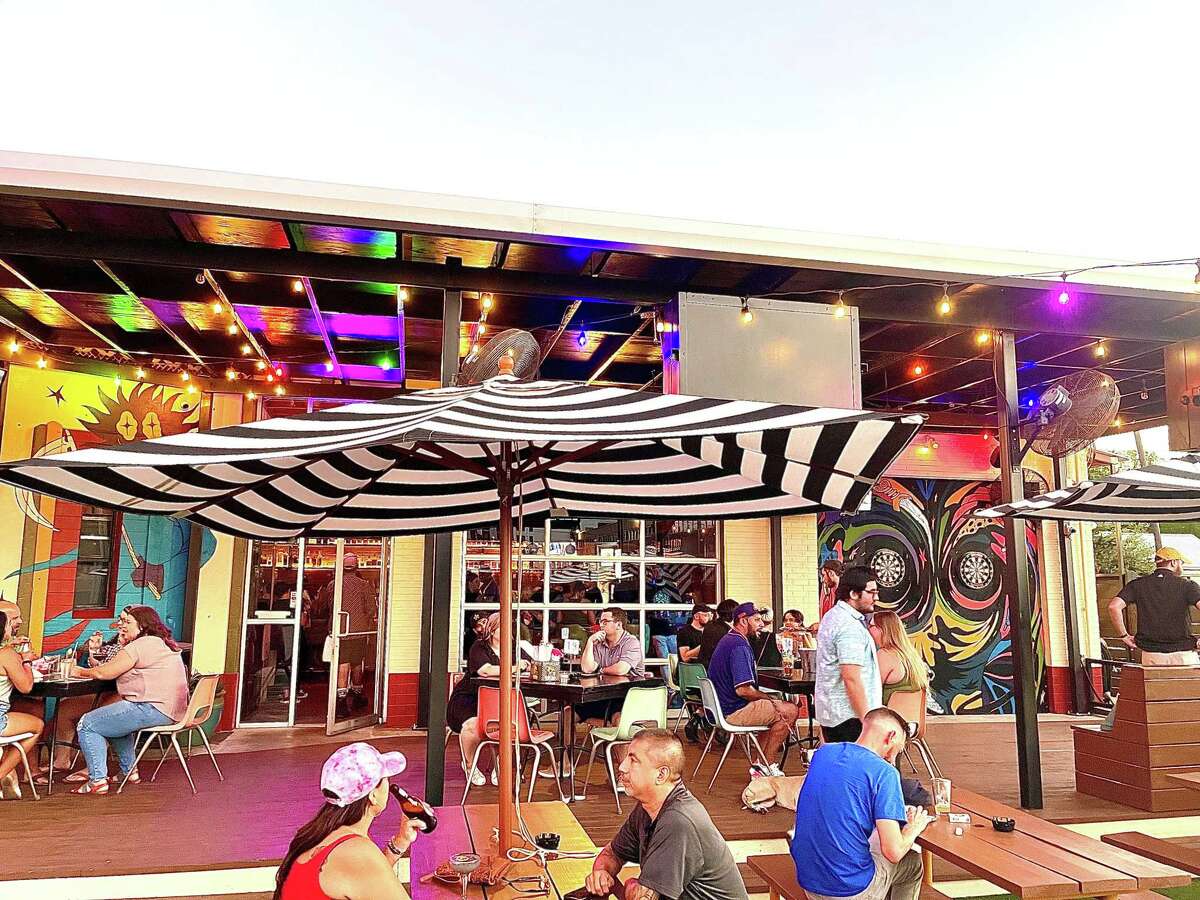 New Space City-inspired bar and pizza joint coming to Montrose