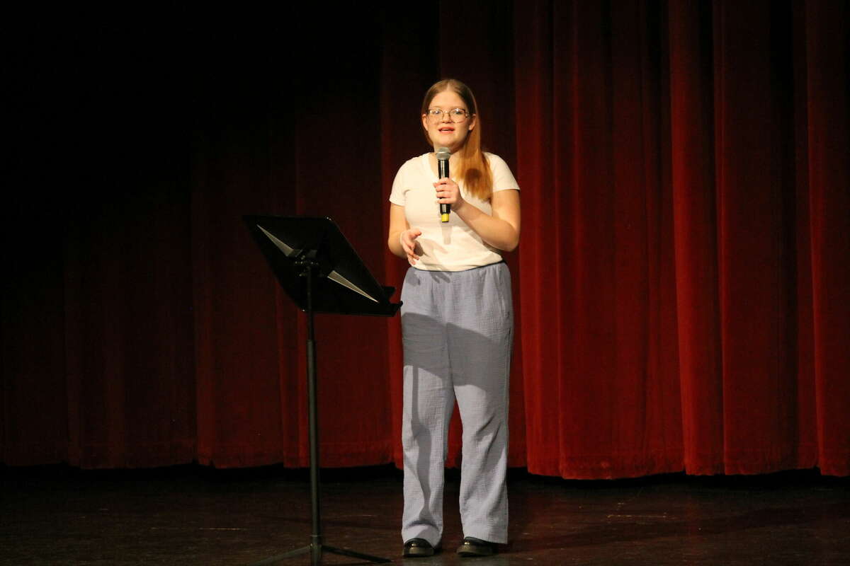 Manistee teens perform at school talent show