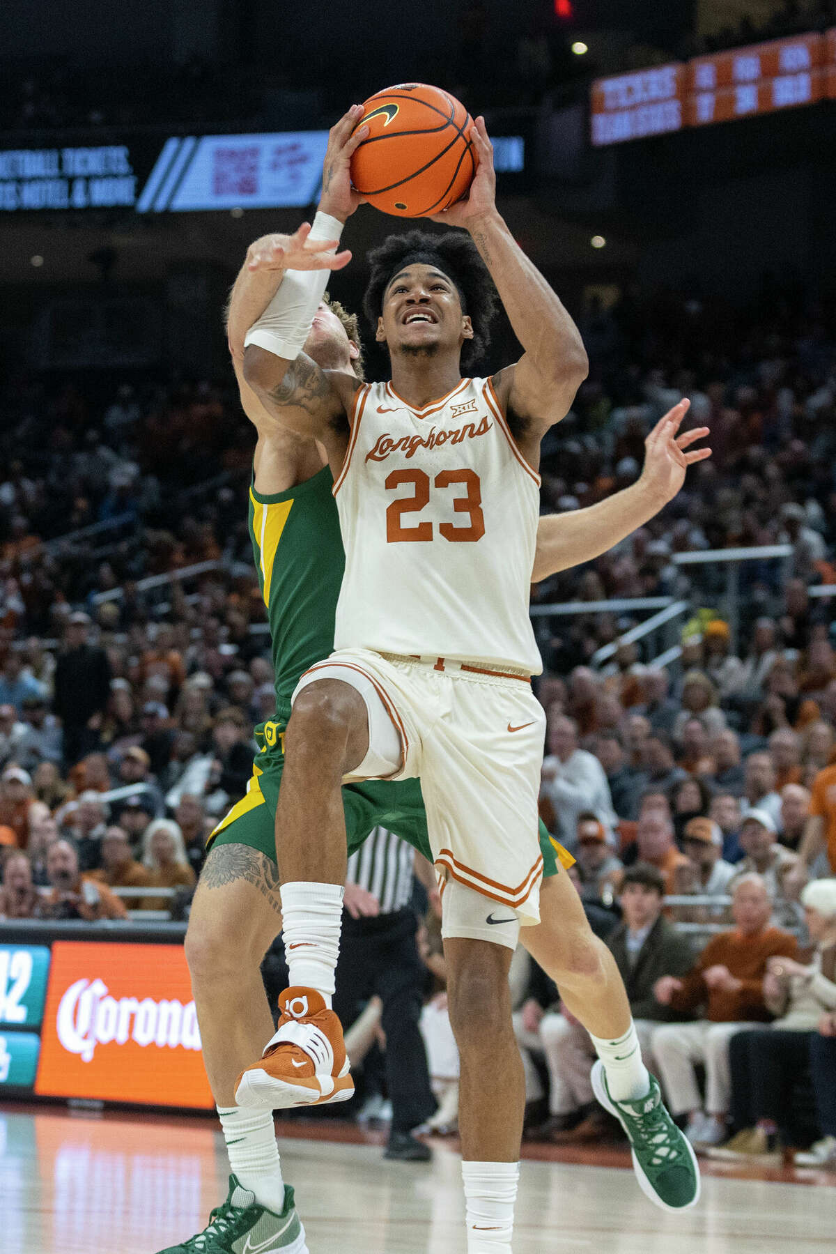 No. 10 UT Longhorns finally take down No. 11 Baylor Bears