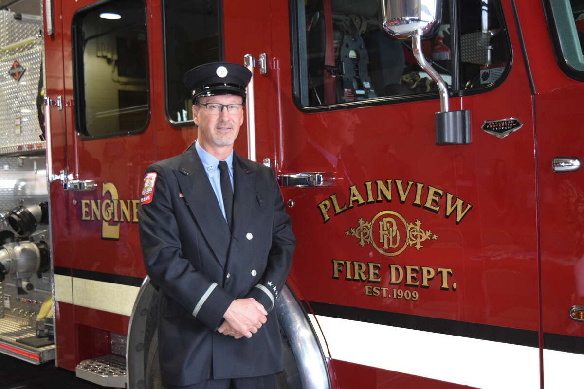 Longtime Plainview firefighter calls it a career