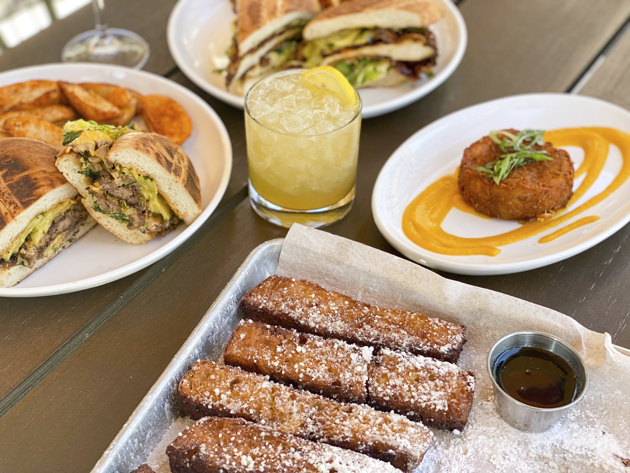 Full Good Diner debuts late-night music series at the Pearl