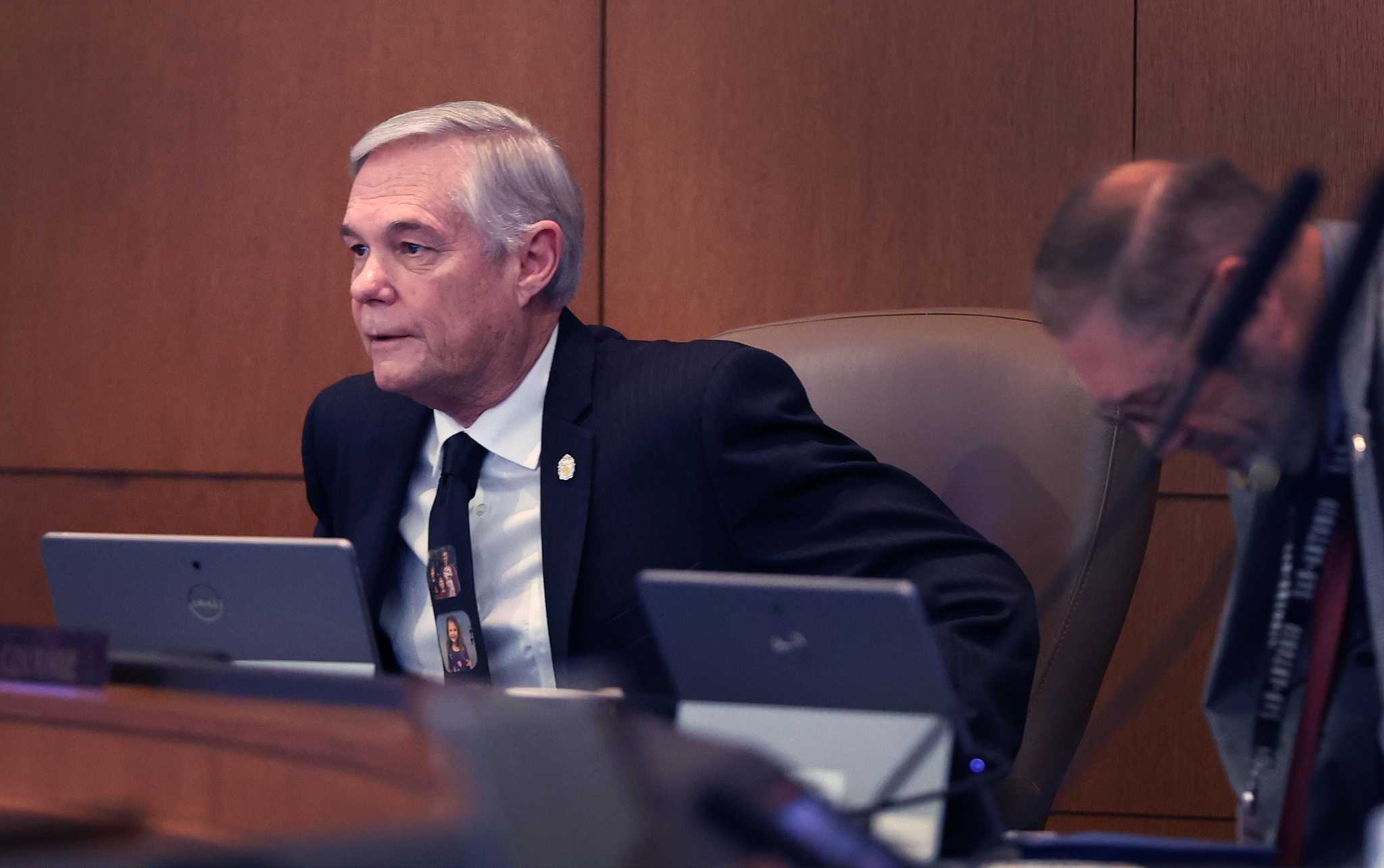 ‘It is time for a change’: Zoning commissioner plans to run for ...