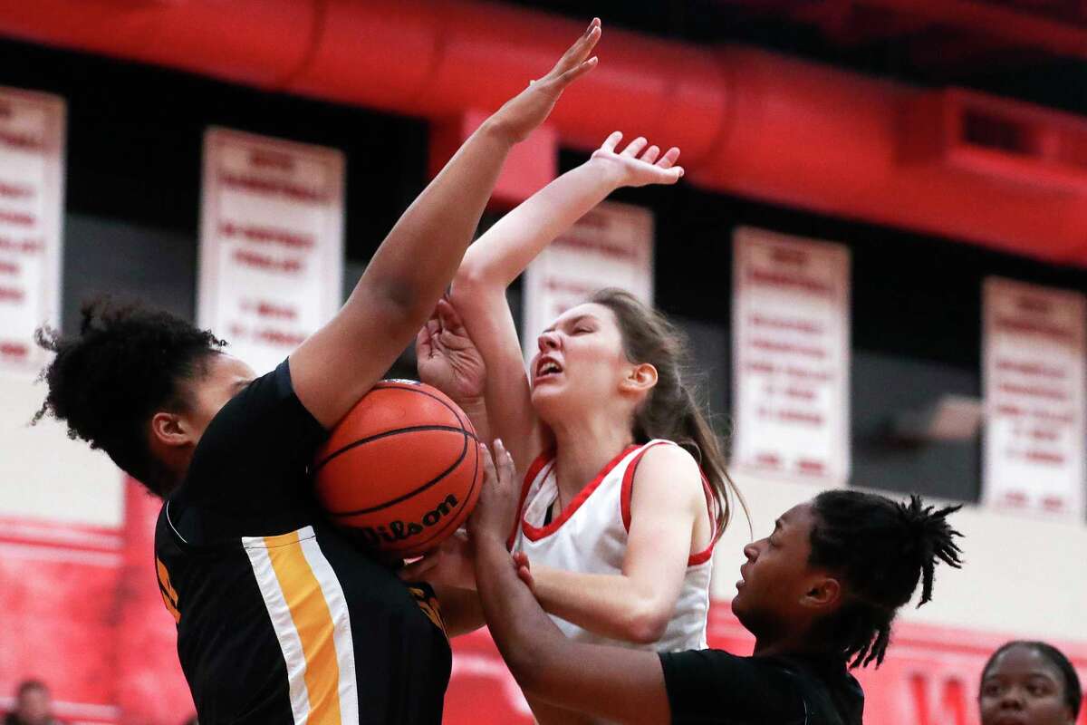 Liberty plays spoiler as Splendora tries to secure playoff spot