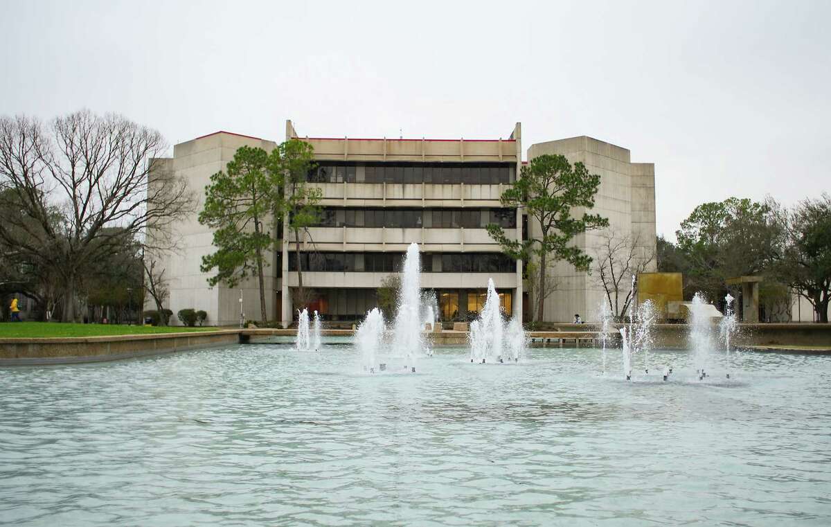 Houston Youtuber JiDion charged with criminal trespassing for UH prank