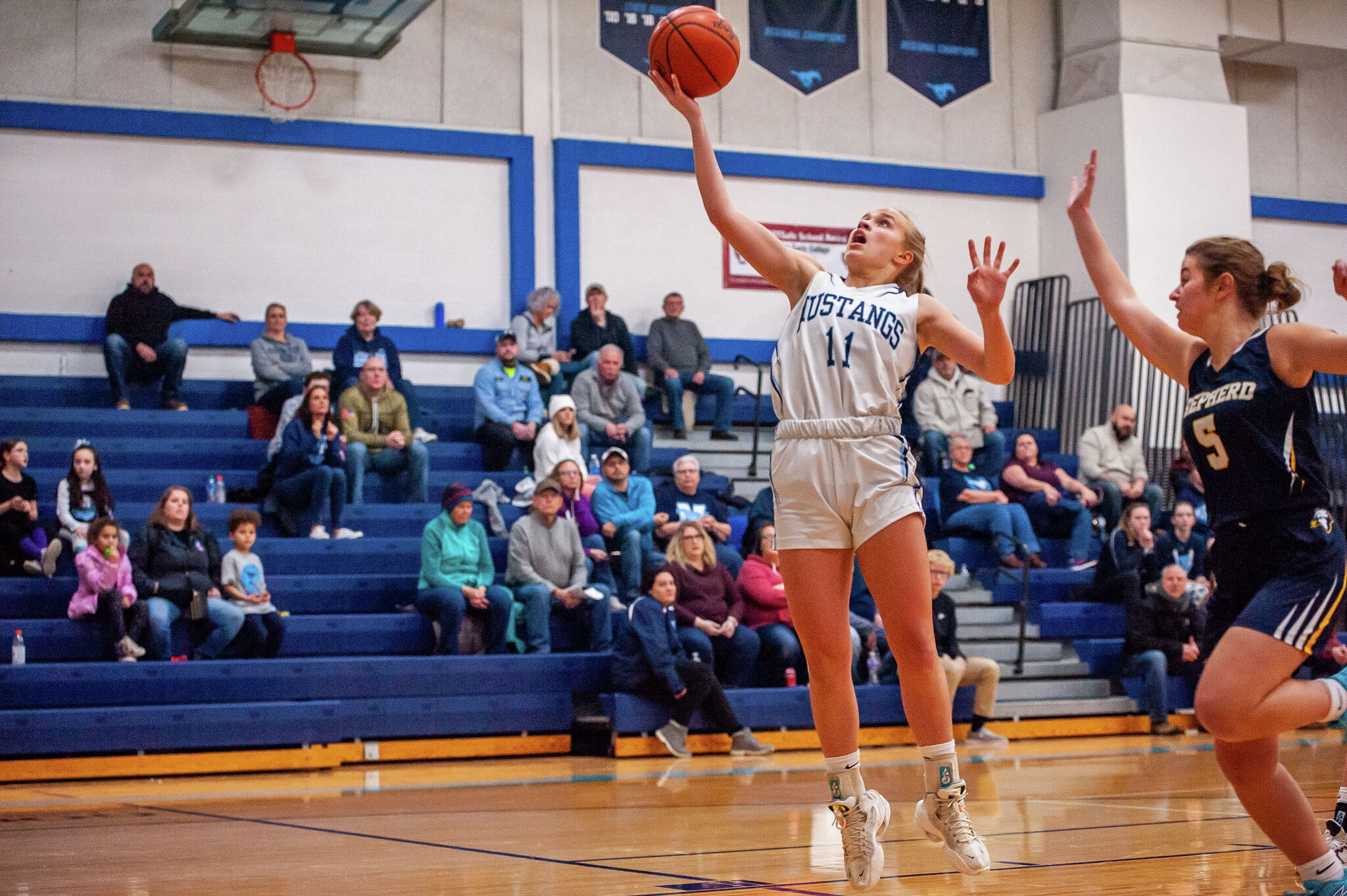 Mustangs sizzle offensively in rout of Shepherd