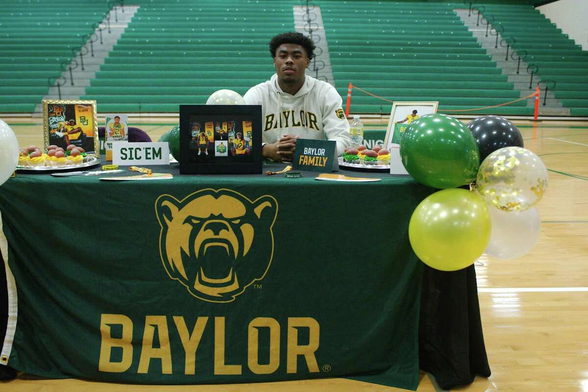 Clear Falls linebacker Corey Kelly excited for opportunity at Baylor