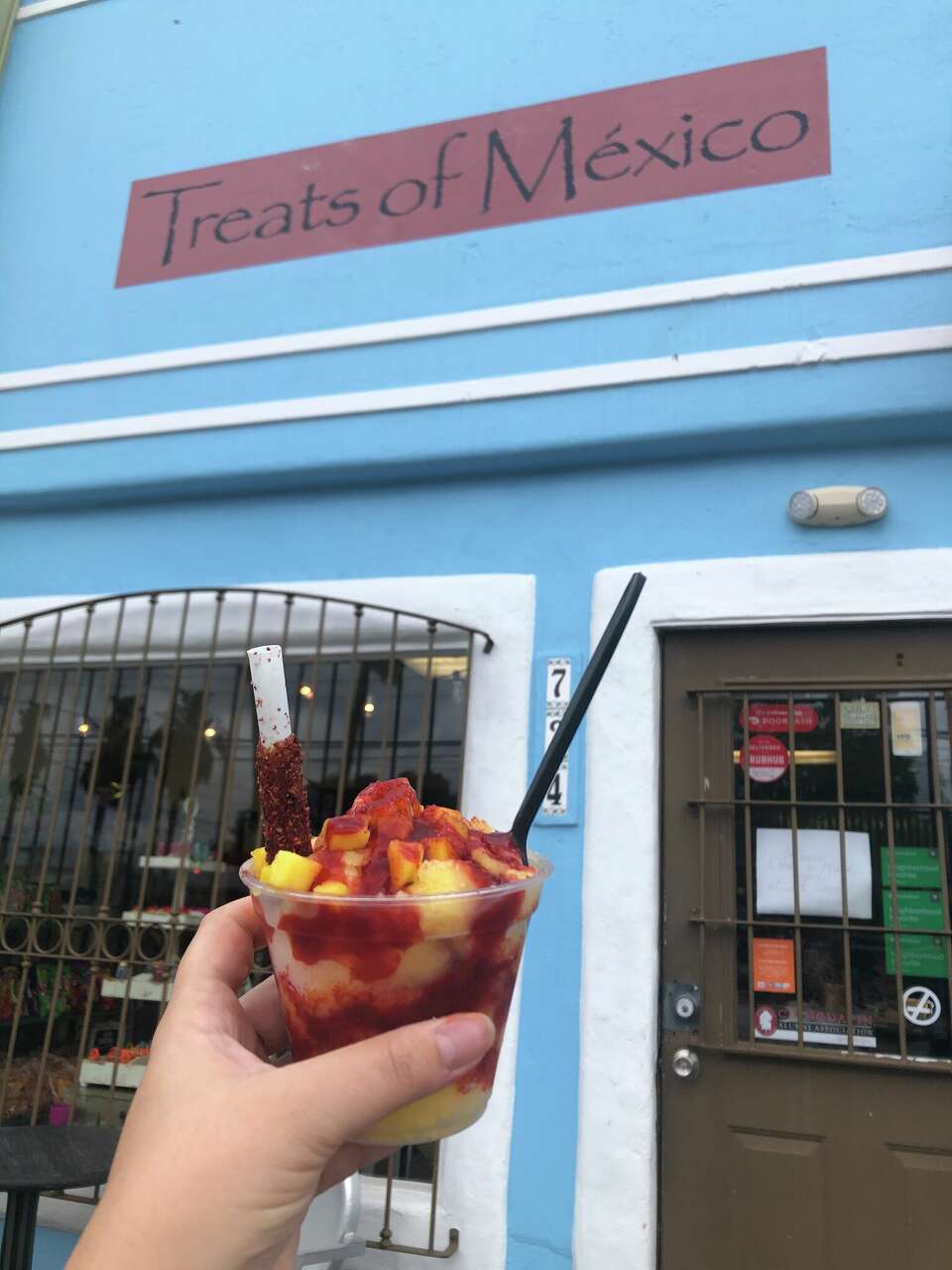 Visit Tlaquepaque Market, Houston's most colorful strip mall