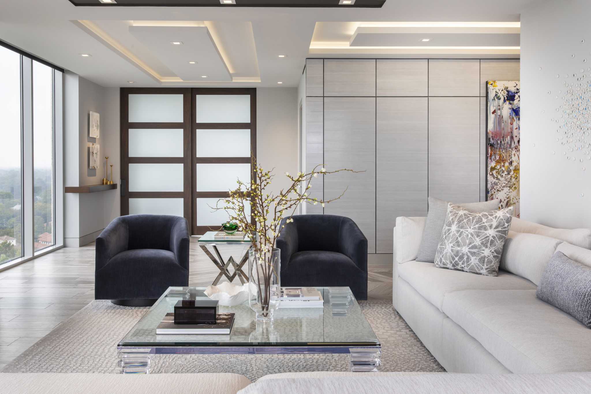 Inside a Houston couple's newly redone condo at The Houstonian