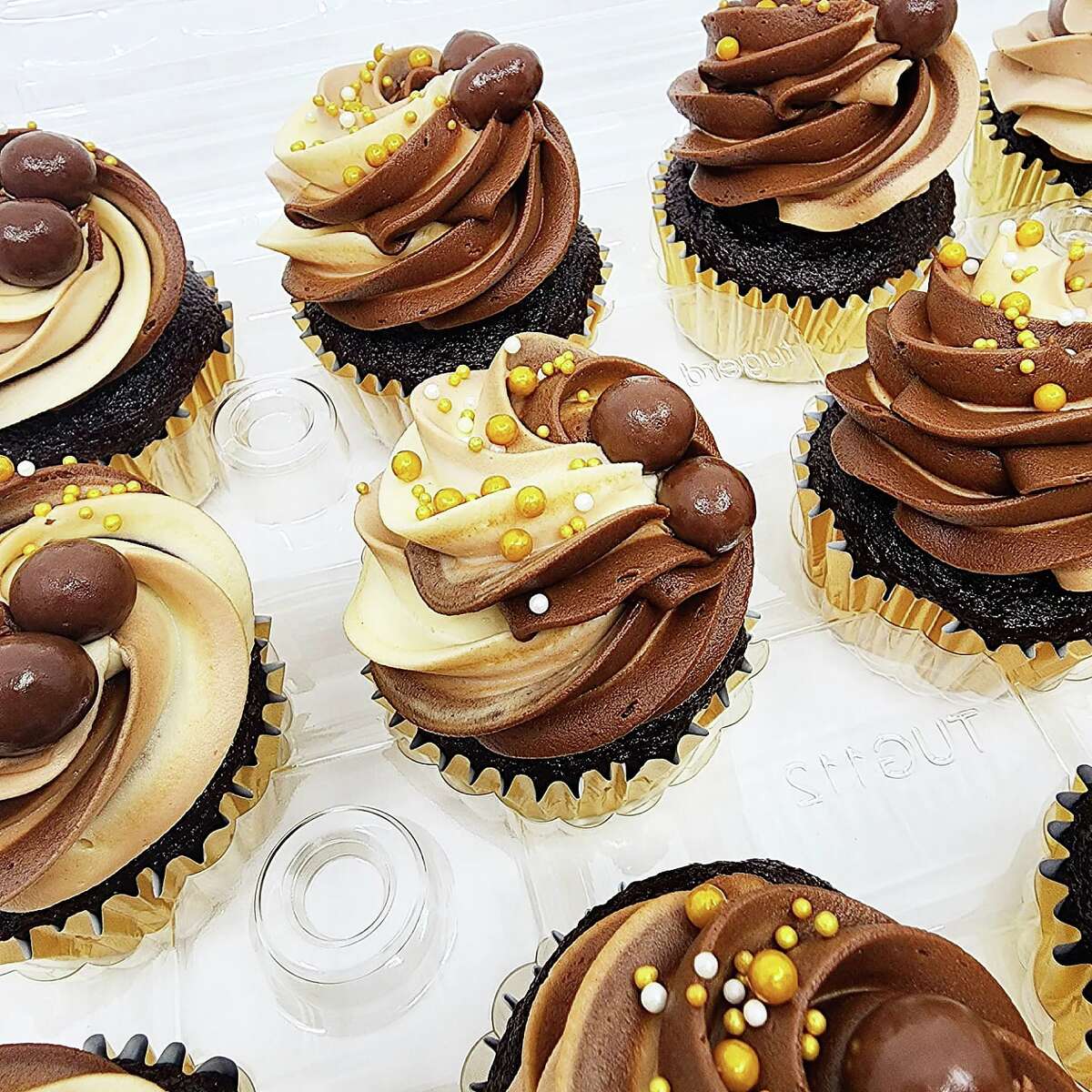 Elaborate desserts take center stage at Middletown home bakery