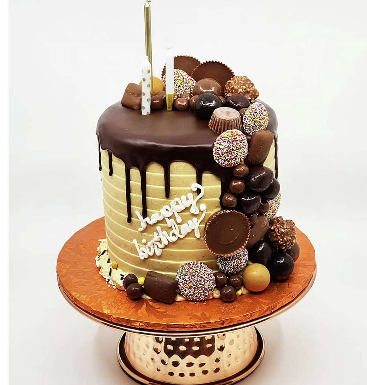 Elaborate desserts take center stage at Middletown home bakery