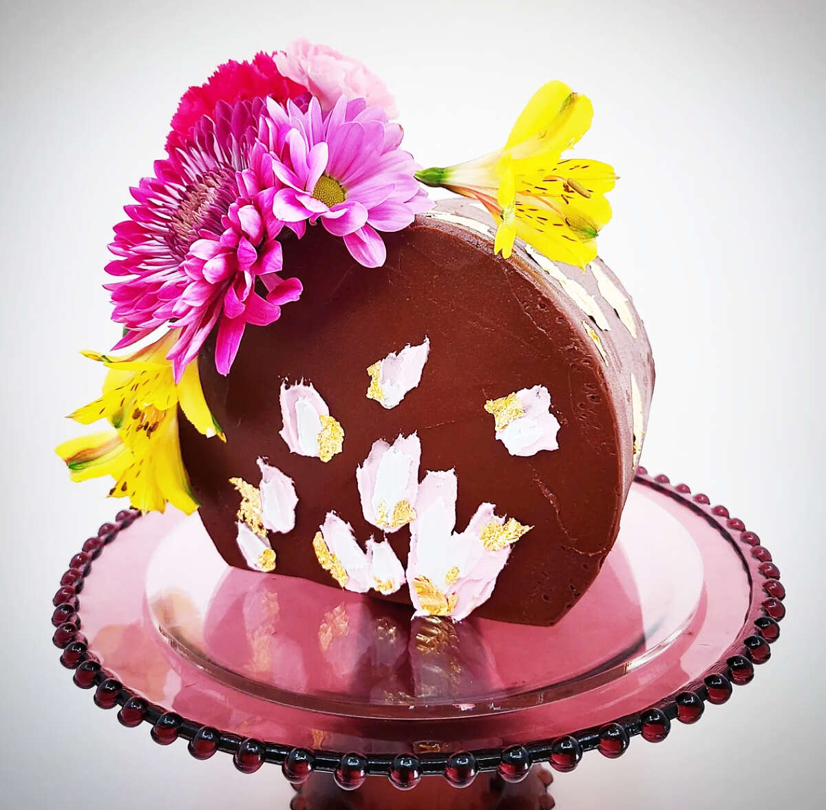 Elaborate desserts take center stage at Middletown home bakery