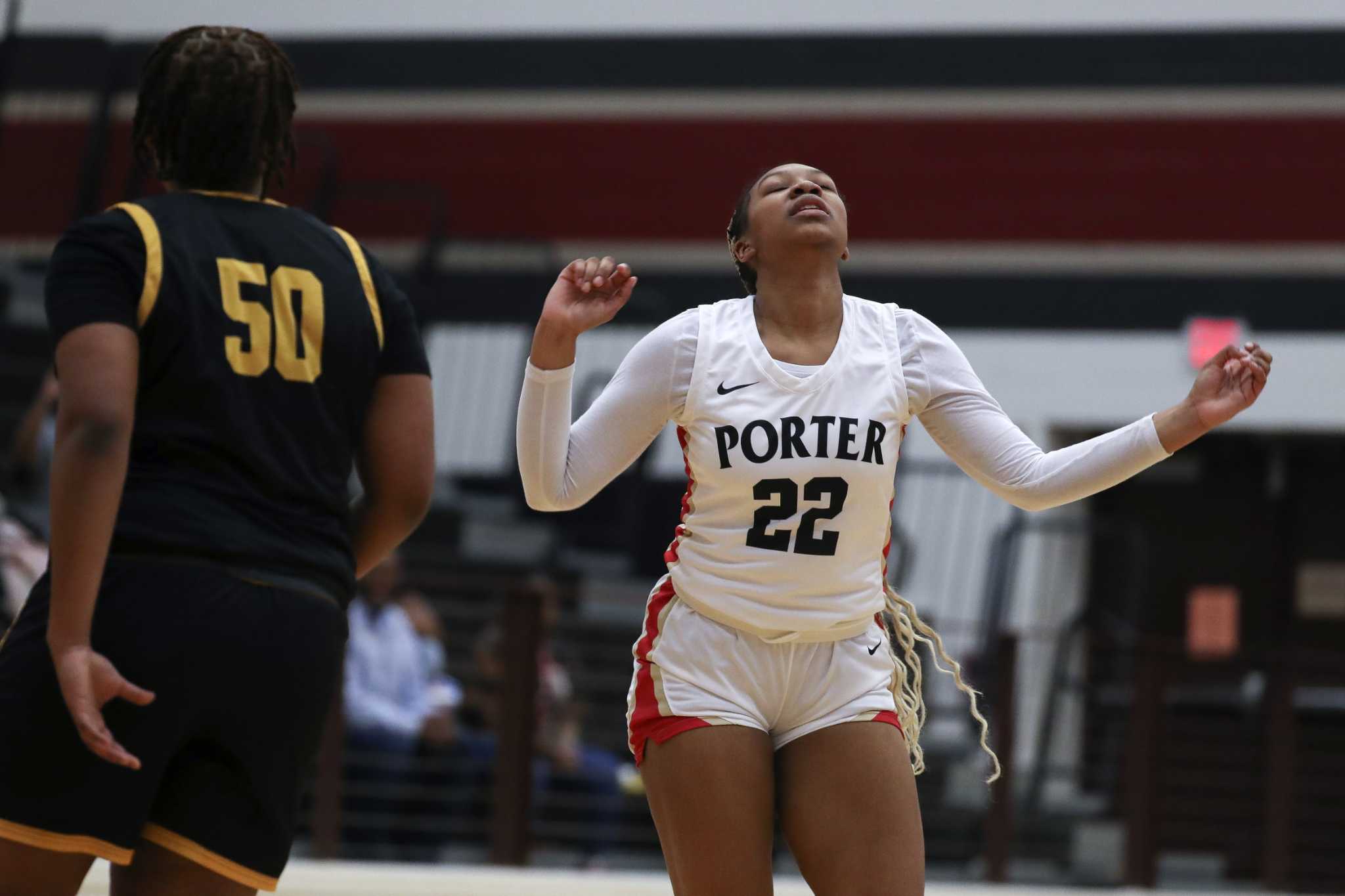 Porter girls falter in securing playoff bid, fall to Nacogdoches
