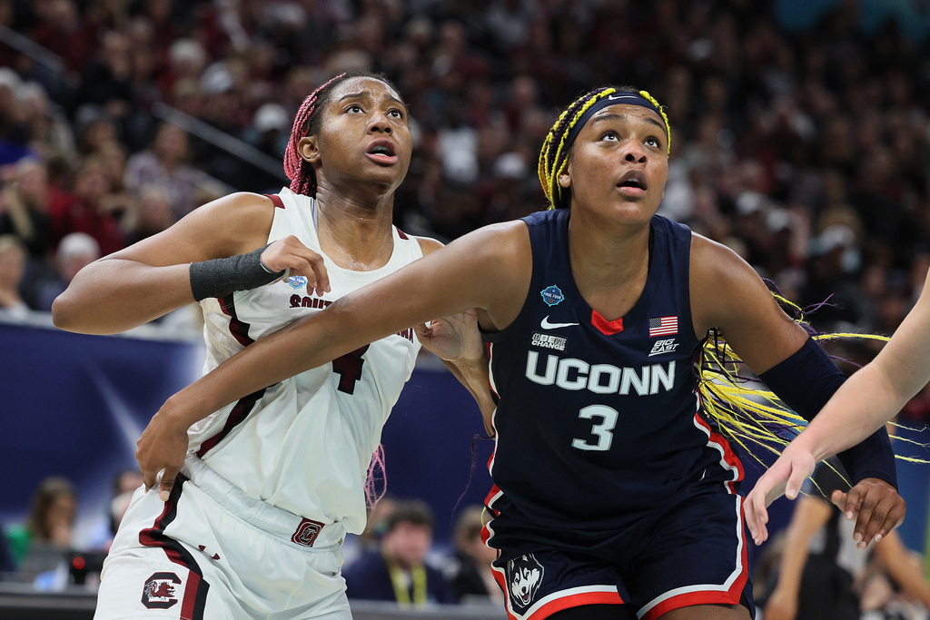 UConn's Aaliyah Edwards ready for South Carolina, Aliyah Boston